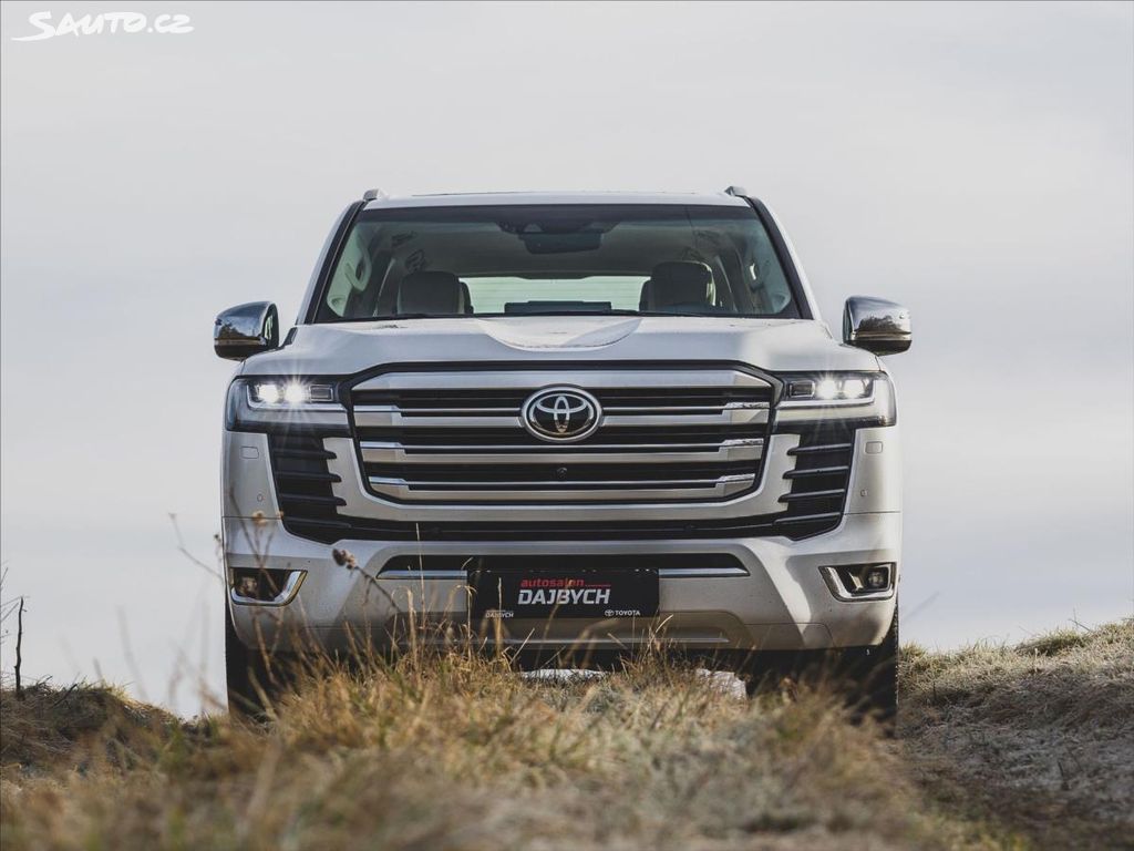 Toyota Land Cruiser 300 DEMO 3,5 V6 TT 10AT VXR-Z | Sauto.cz