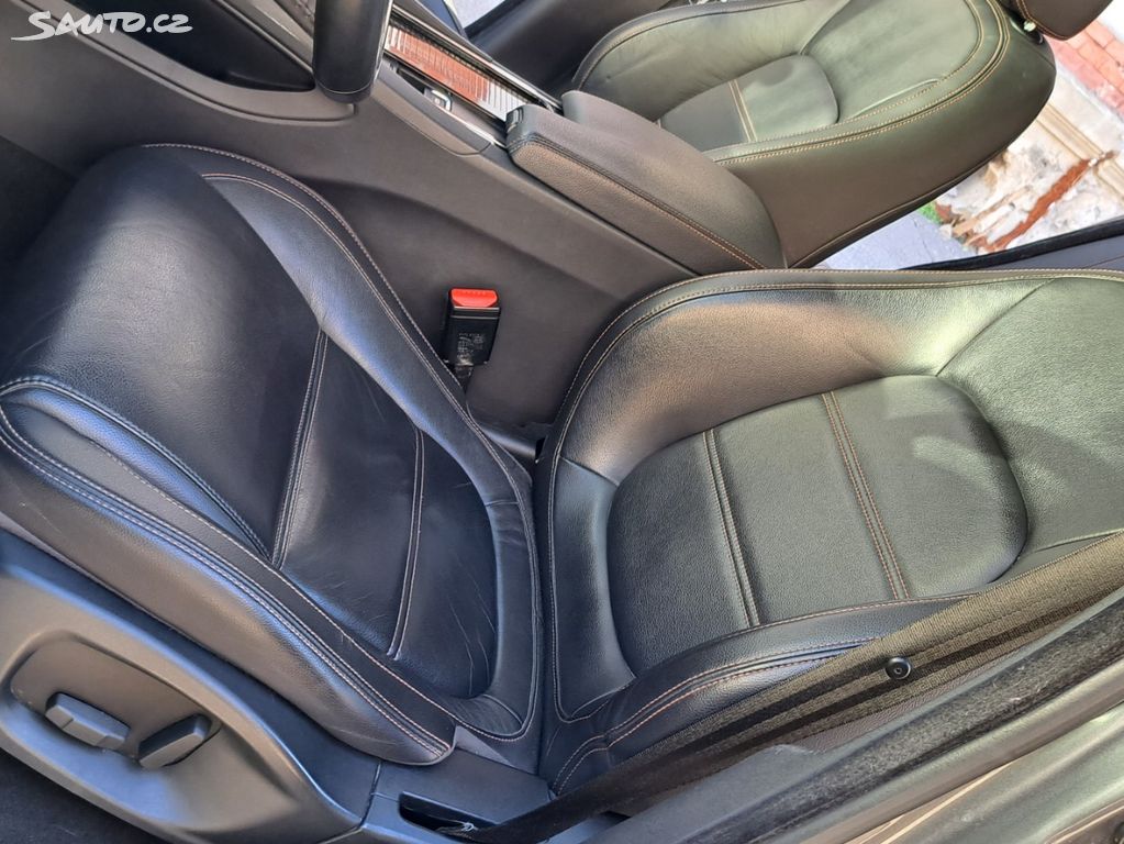 Jaguar F-Pace 3.0 D AWD*AUTOMAT*XENON | Sauto.cz