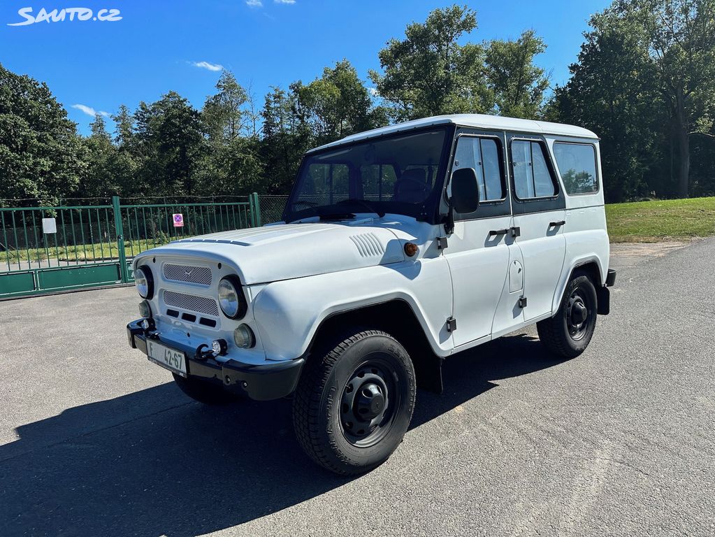 UAZ Hunter 2,7i 4x4 off-road redukce | Sauto.cz