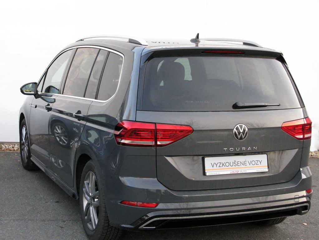Volkswagen Touran R-line 1.5 TSI 110 kW | Sauto.cz