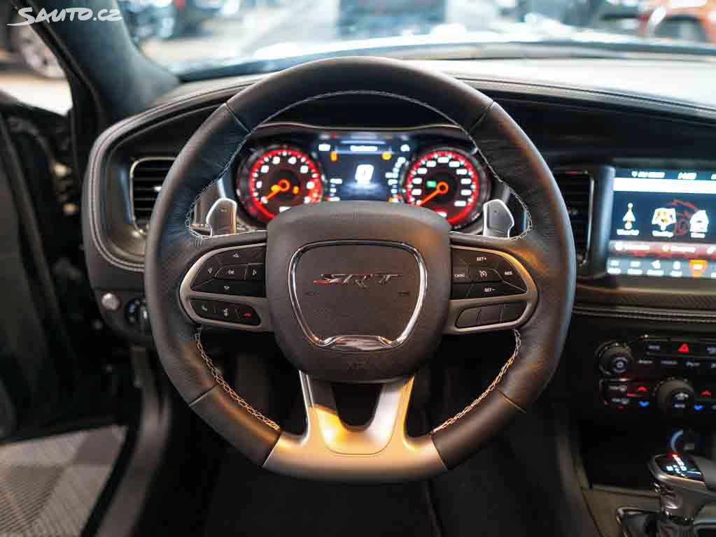 Dodge Charger 6.2 SRT Hellcat GRAIL výfuk | Sauto.cz