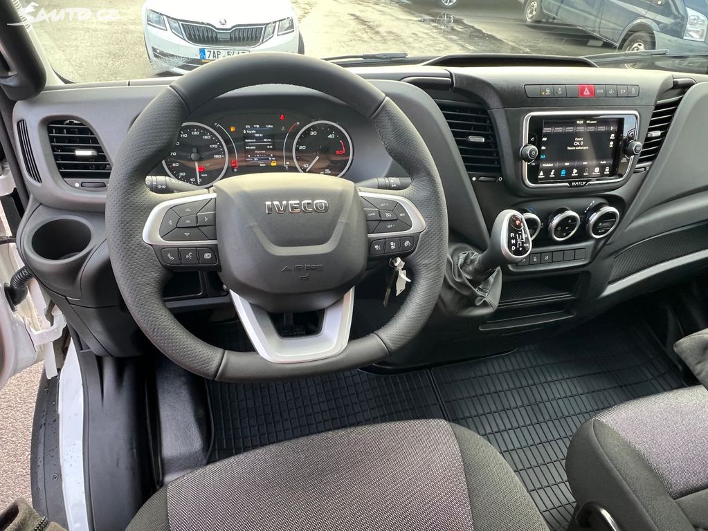 Iveco Daily 35S18 Hi-Matic NOVÉ SKLADEM !! | Sauto.cz