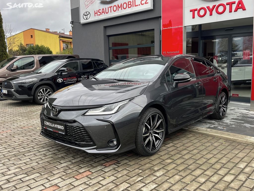Toyota Corolla 1.8HEV 140PS GR Sport Dynamic | Sauto.cz