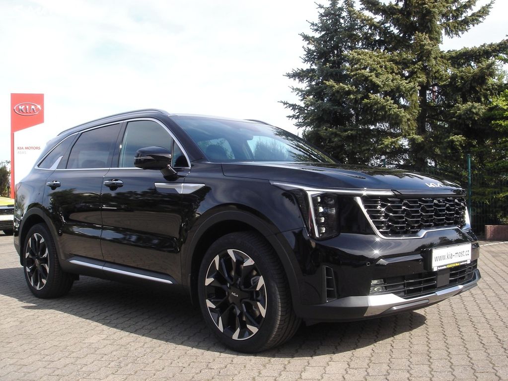 Kia Sorento 2.2 CRDi 8DCT 4x4 TOP + pakety | Sauto.cz