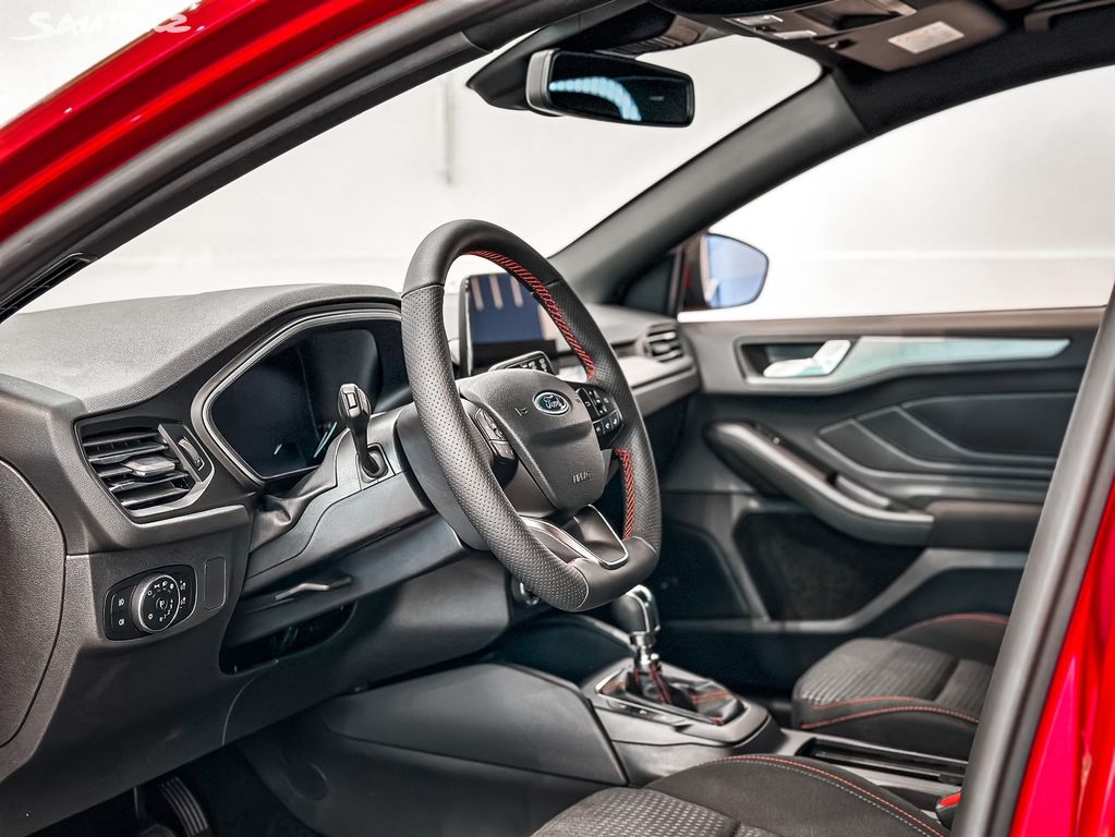 Ford Focus C519 Kombi ST-Line X 1,0 | Sauto.cz
