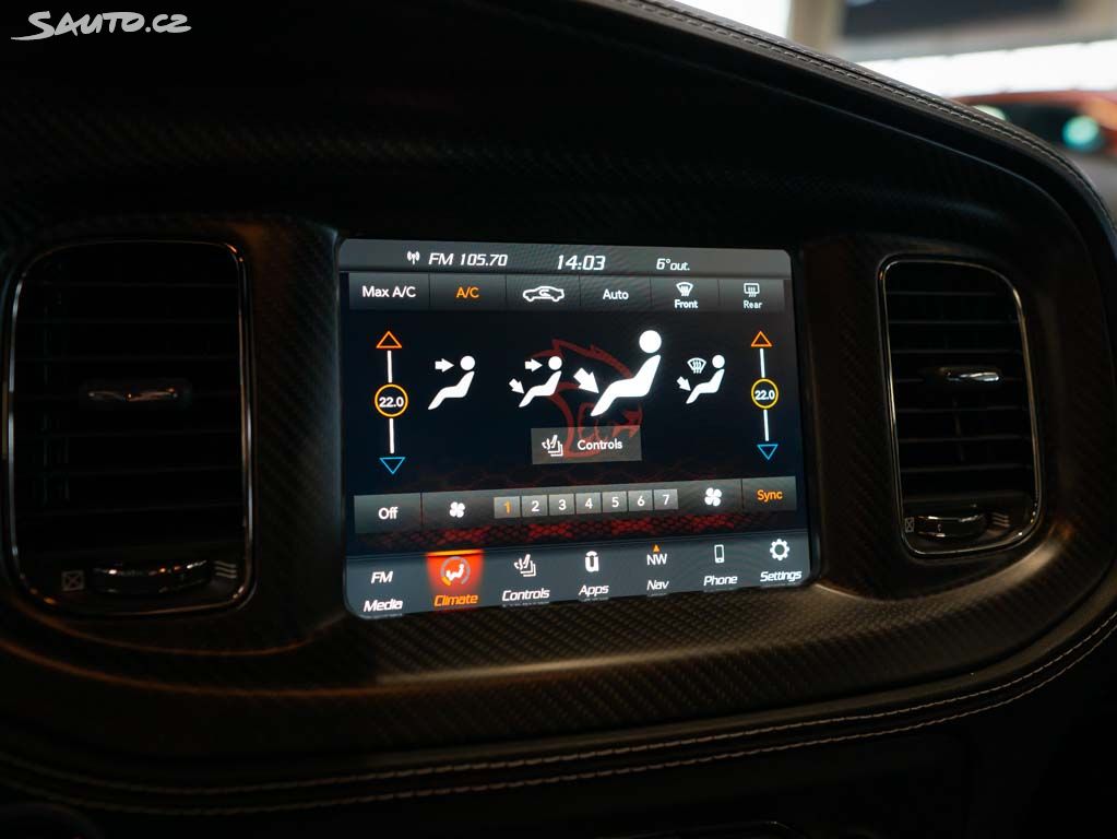 Dodge Charger 6.2 SRT Hellcat GRAIL výfuk | Sauto.cz