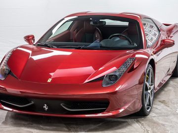 Ferrari bazar a prodej nových vozů | Sauto.cz
