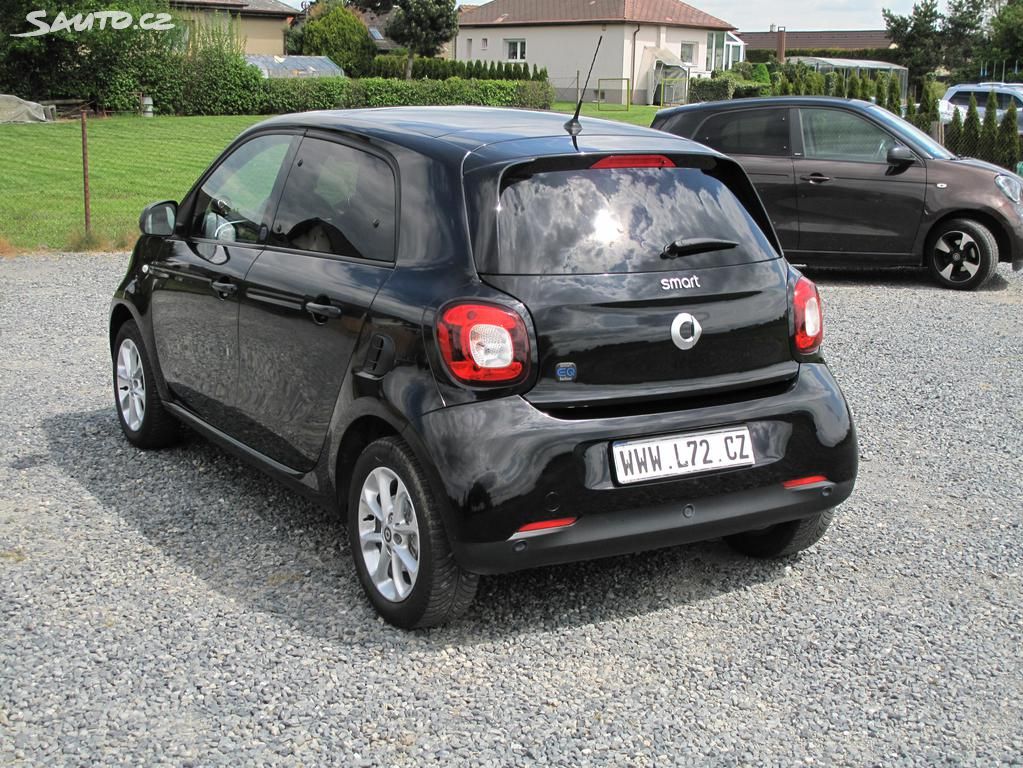 Smart Forfour EQ elektro prosklená střecha | Sauto.cz
