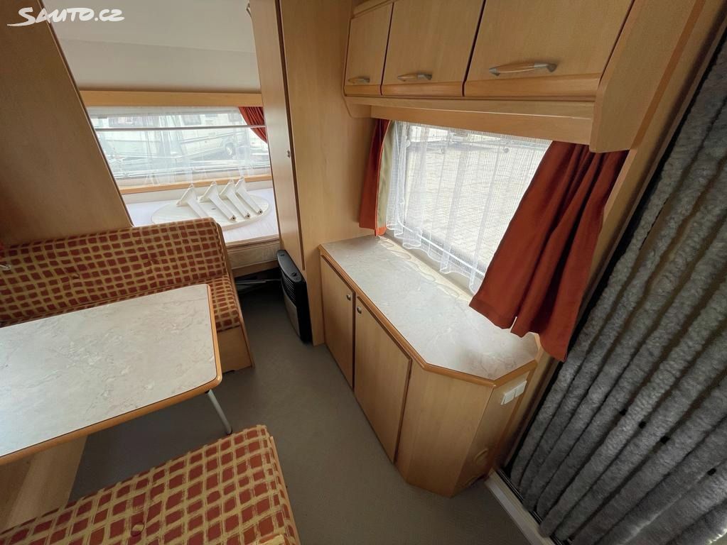 Home-Car Ostatní Racer 440, stan, pevná postel | Sauto.cz