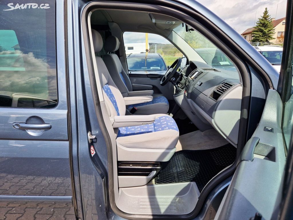 Volkswagen Multivan 2.5TDi-130PS-BEACH-MULTIFLEX- | Sauto.cz