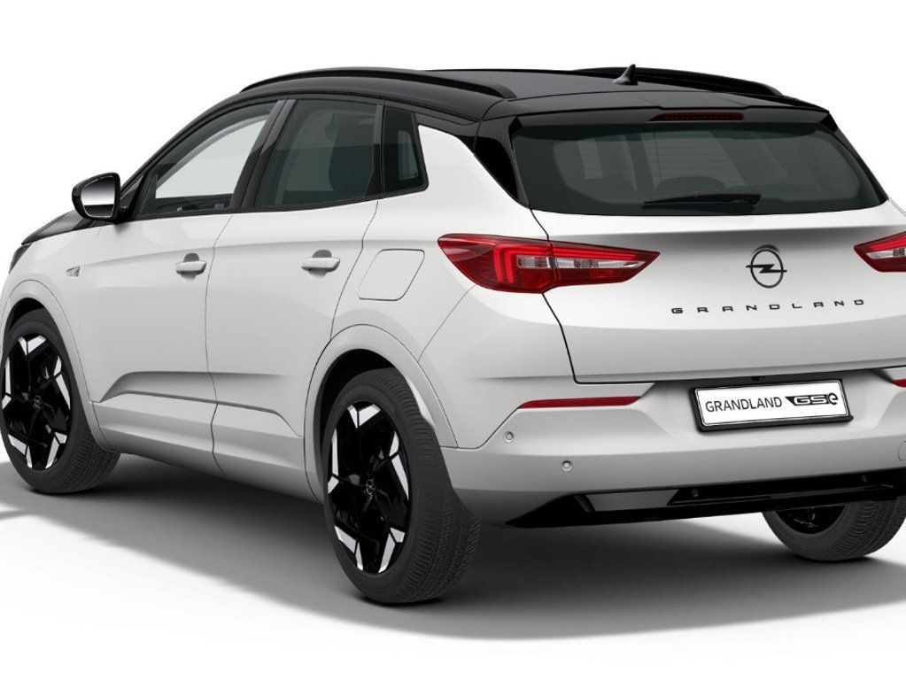 Opel Grandland GSe Plug-in Hybrid 4x4 AT | Sauto.cz