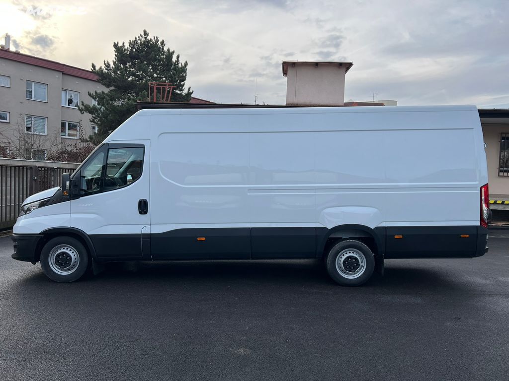 Iveco Daily 3,0hpt 180ps Nov Model 16m3 | Sauto.cz