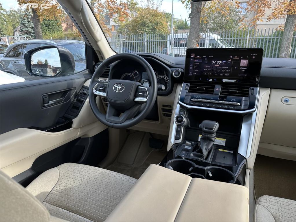 Toyota Land Cruiser LC 300 GX.R V6 3.3D 70 th | Sauto.cz
