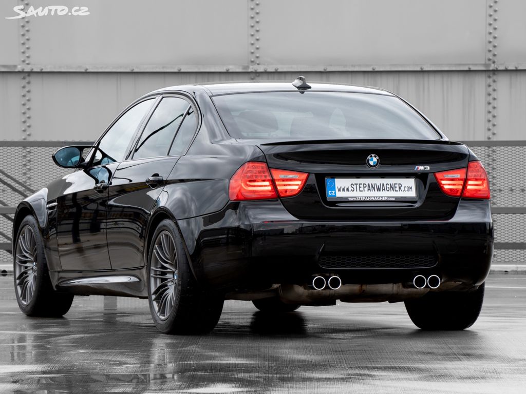 BMW M3 V8 LCI MT EU | Sauto.cz