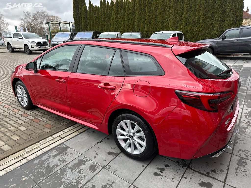 Toyota Corolla Combi 1.8HEV 140PS Comfort | Sauto.cz