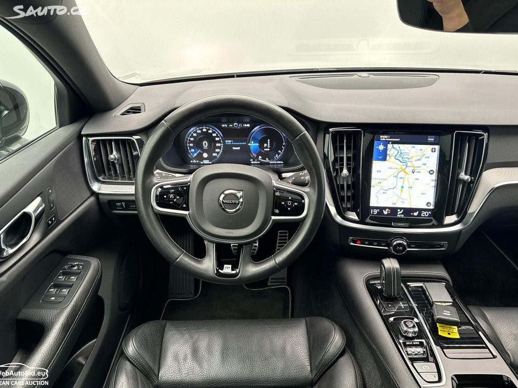 Volvo V60 Volvo V60 T8 R-Design Hybrid | Sauto.cz