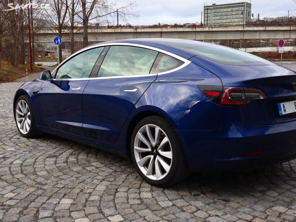 Tesla Model 3 Long Range 4WD 75kWh, SoH 89% | Sauto.cz