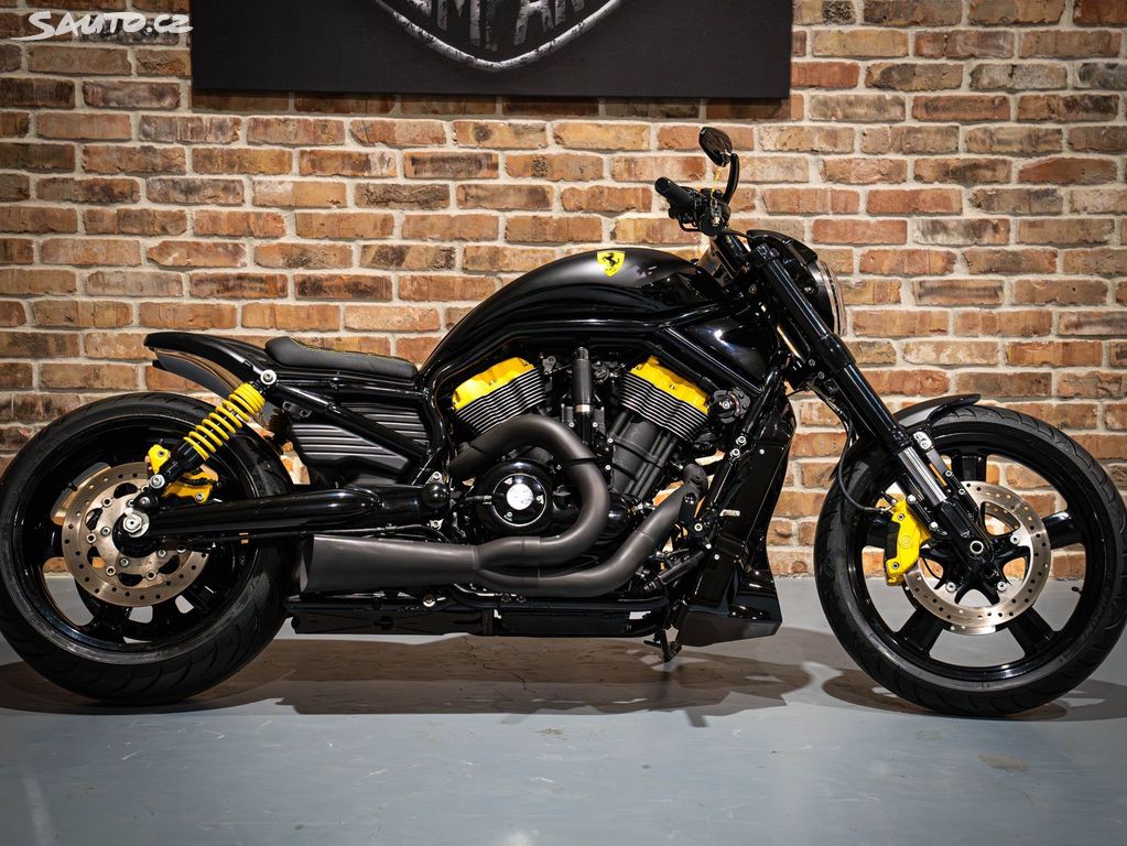 Harley-Davidson V-Rod Muscle VRSCF Fully Custom | Sauto.cz