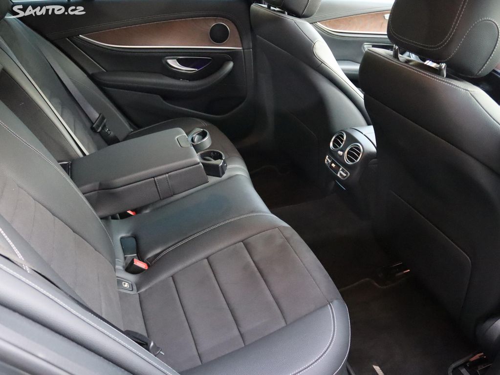 Mercedes-Benz Třídy E E 400D 4MATIC AMG PAKET 243kW | Sauto.cz