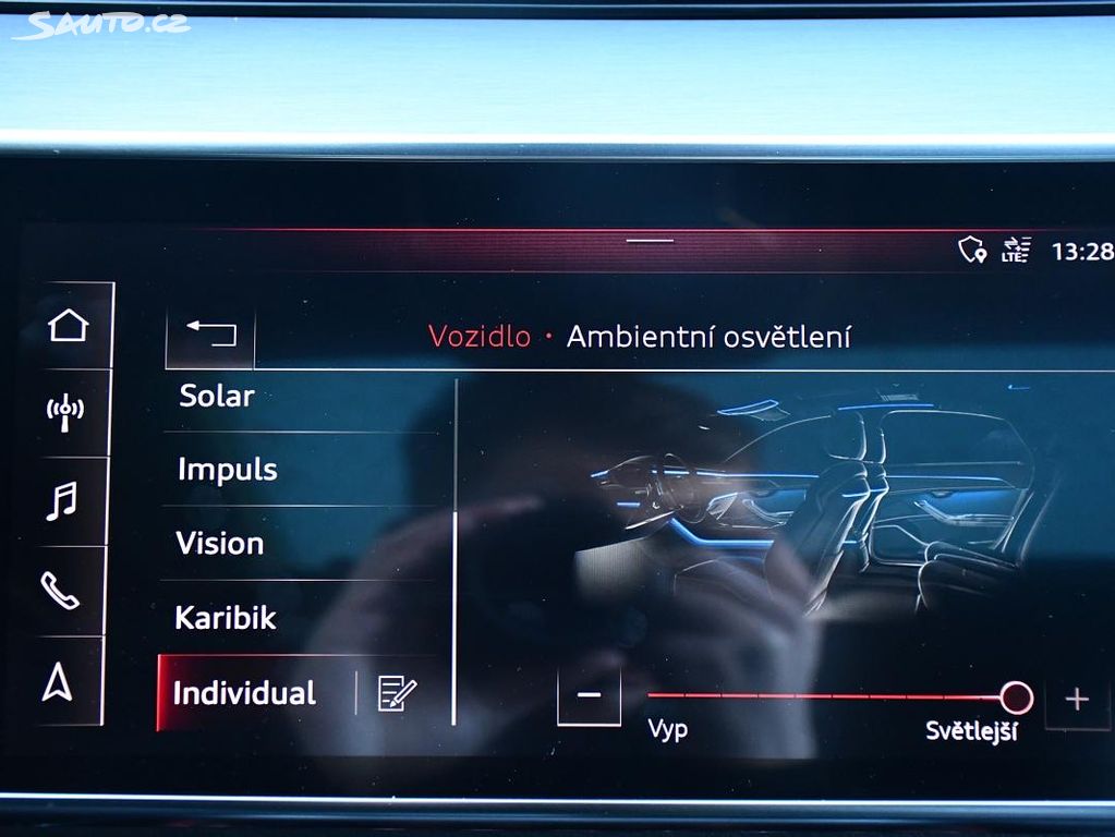Audi A8 50TDI Q HUD PANORAMA N.TOPENÍ | Sauto.cz