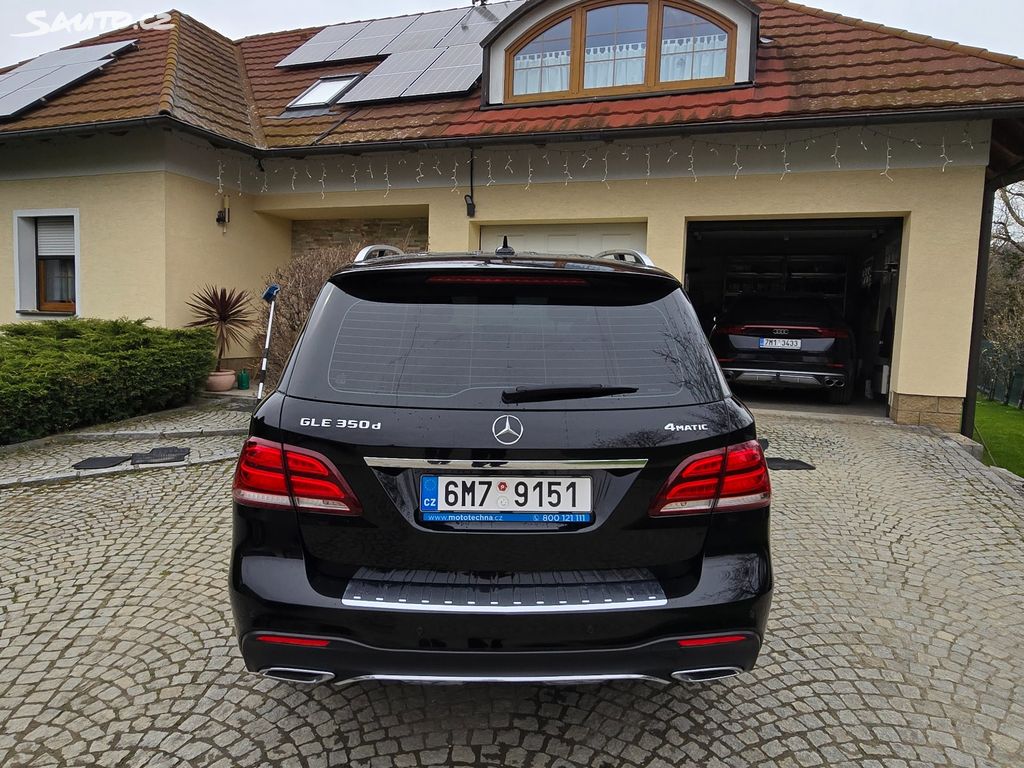 Mercedes-Benz GLE GLE 350 D 4M, AMG,CZ,PERF.STAV | Sauto.cz