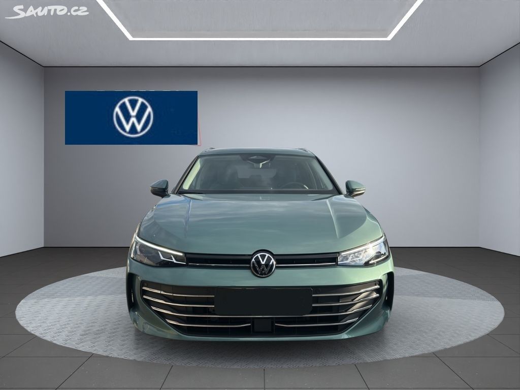 Volkswagen Passat Variant 1.5 eTSI Business*360° | Sauto.cz