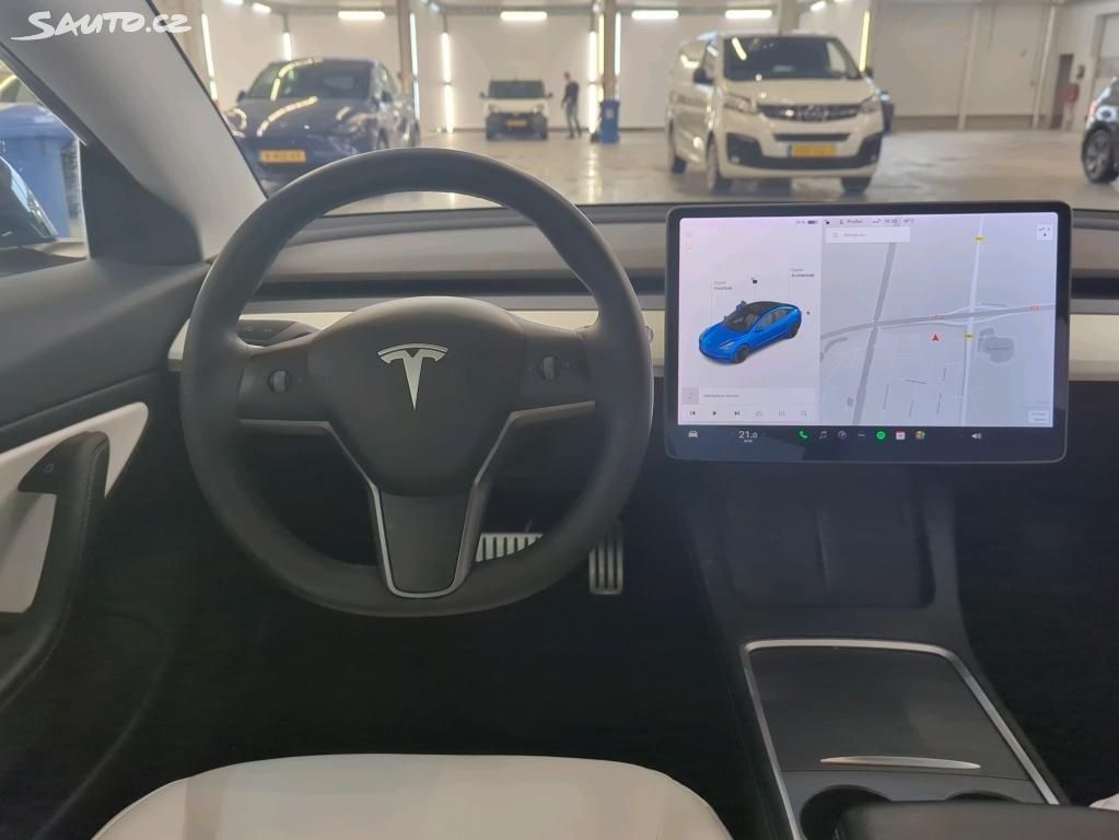 Tesla Model 3 Performance + pilot + bílý int | Sauto.cz