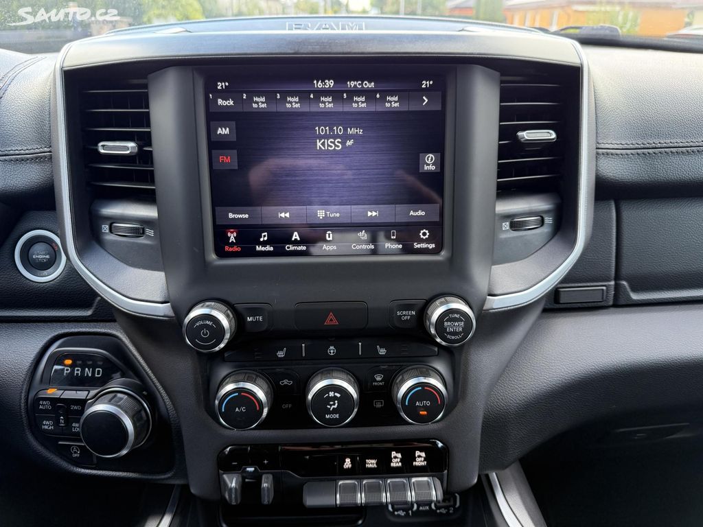 Dodge Ram +DESTROYER GREY+OFFR. PAKET+ | Sauto.cz