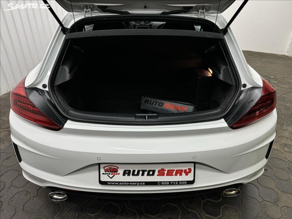 Volkswagen Scirocco R 2.0TSI 206kW DCC DYNAUDIO | Sauto.cz