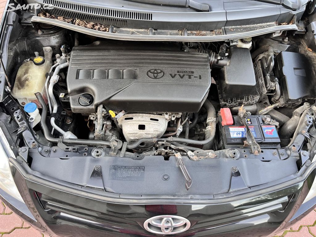 Toyota Auris 1.3VVT-i 73KW,KLIMA,ALU,CD,USB | Sauto.cz