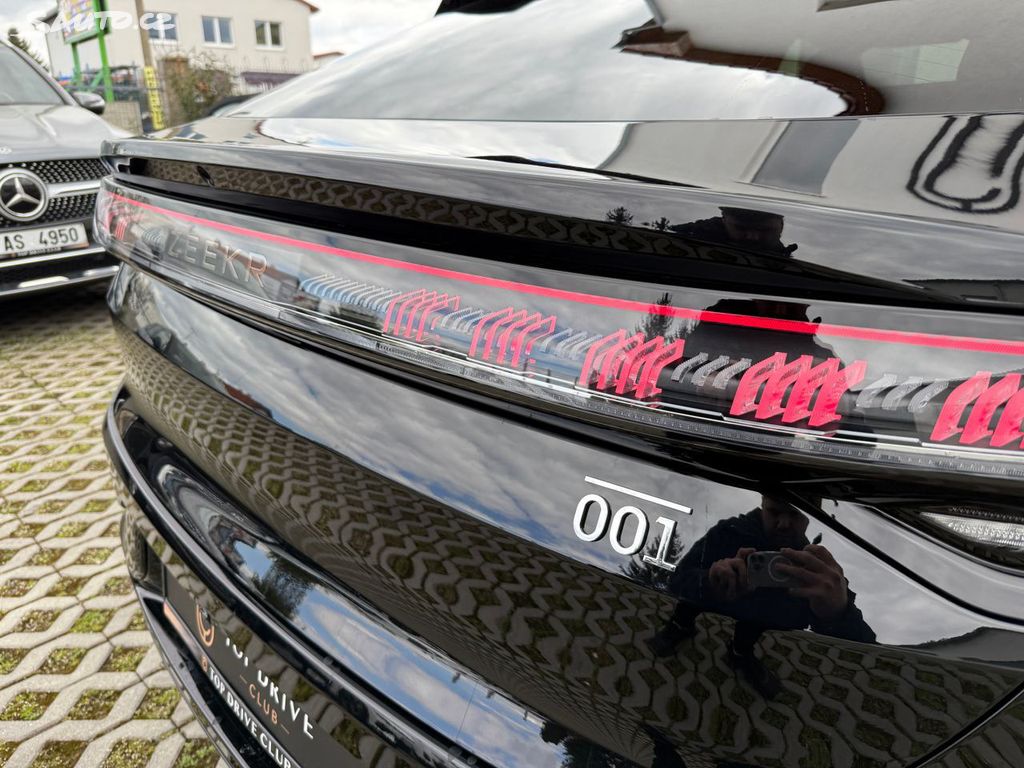 Zeekr 001 Long Range RWD*LED*kůže | Sauto.cz