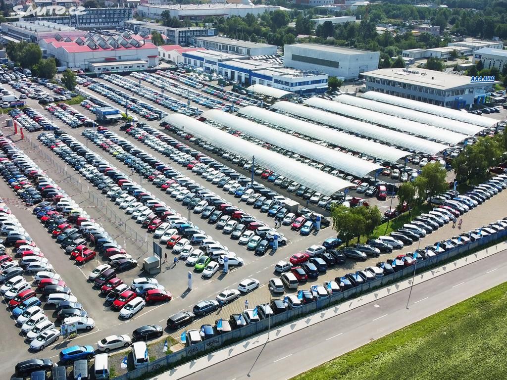 Volvo XC90 D5, 4X4, Automat, 7 míst | Sauto.cz