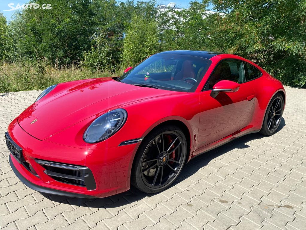 Porsche 911 GTS RED/RED LIFT-PANO-MAX | Sauto.cz
