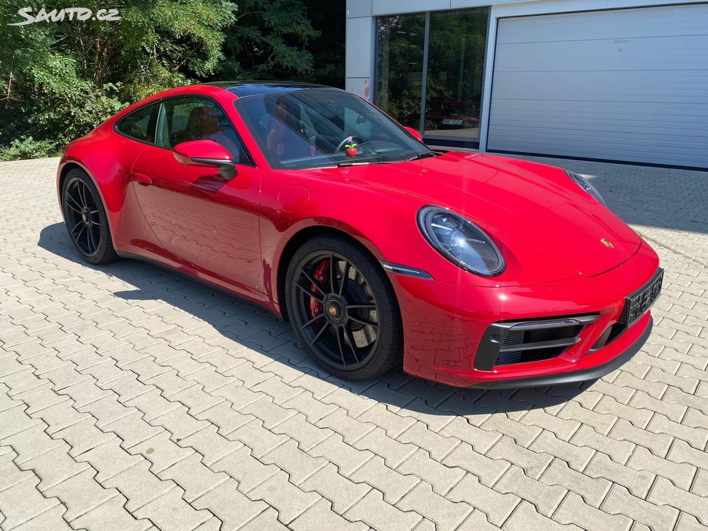 Porsche 911 GTS RED/RED LIFT-PANO-MAX | Sauto.cz