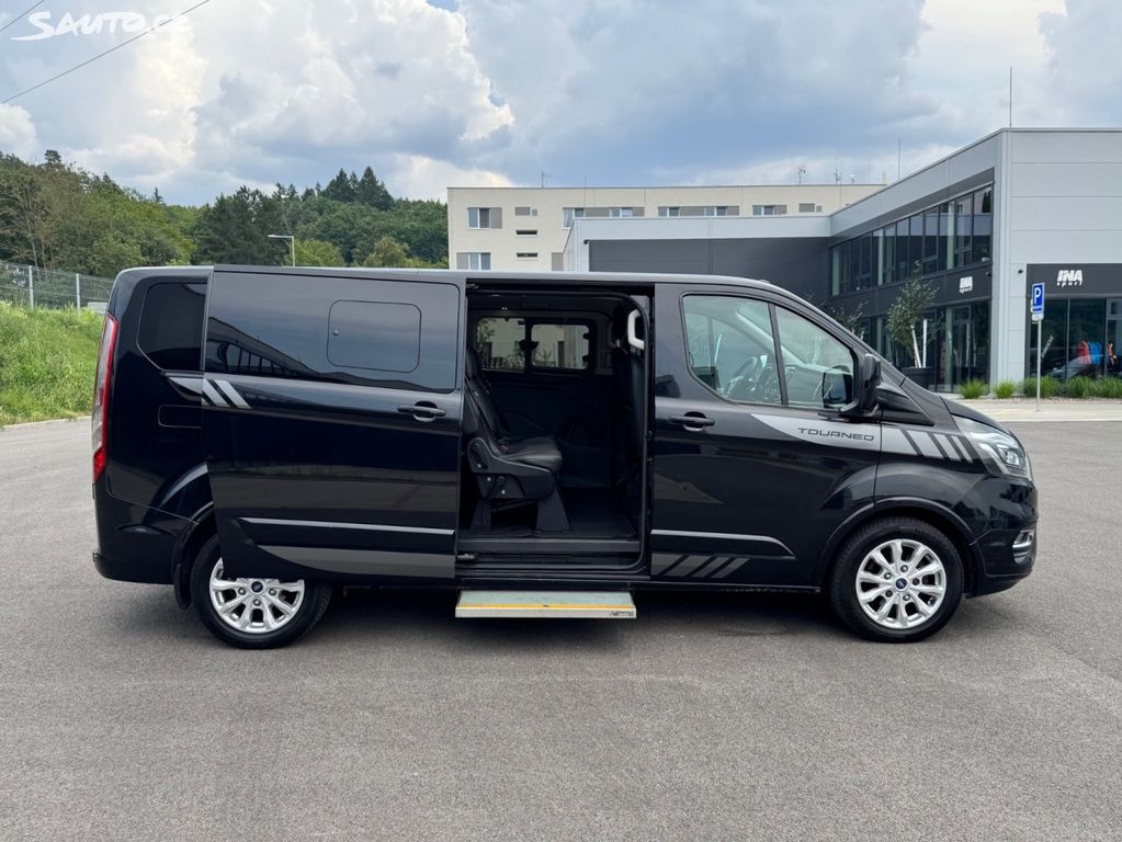 Ford Tourneo Custom 2.0 125kW AUT. LIMITED | Sauto.cz