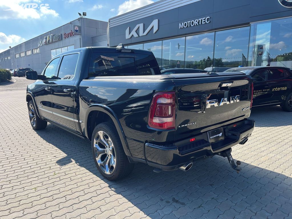 RAM 1500 5.7 V8 395 HP Crew Cab Limited | Sauto.cz