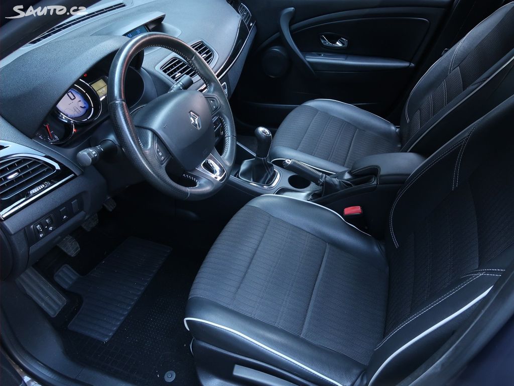 Renault Fluence 1.6 16V, NOVÁ CENA, ČR,1.maj | Sauto.cz