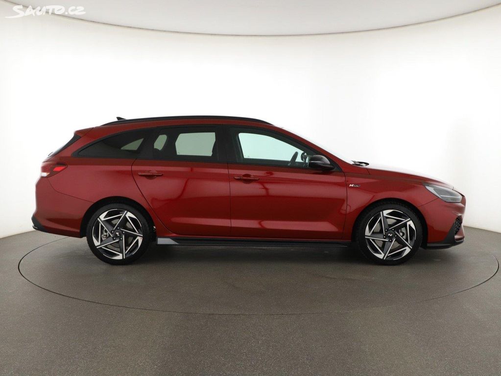 Hyundai i30 1.5 T-GDI MHEV 48V, N-Line | Sauto.cz