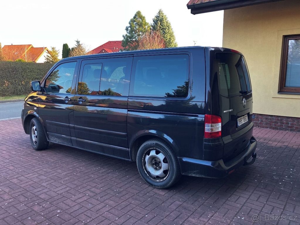 Volkswagen Multivan 3.2 V6 173KW 7 MÍST, Tažné | Sauto.cz