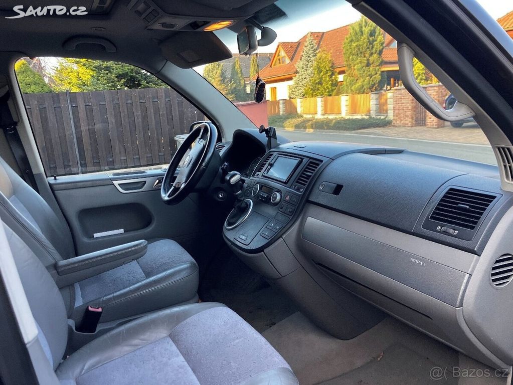 Volkswagen Multivan 3.2 V6 173KW 7 MÍST, Tažné | Sauto.cz
