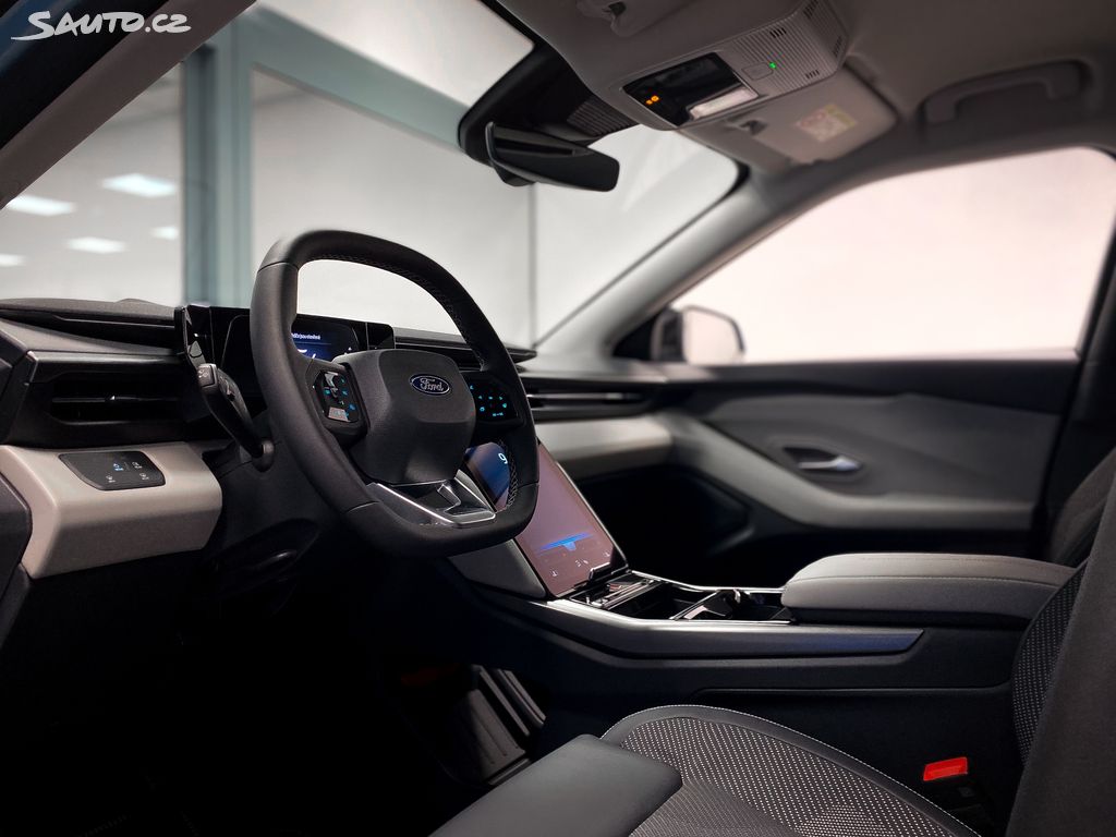 Ford Explorer Style 52kWh Stadartní dojezd | Sauto.cz