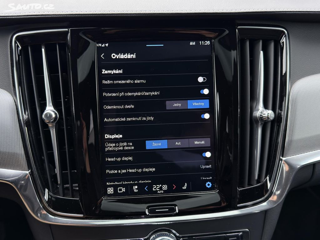 Volvo S90 T8 AWD // ULTIMATE + sada kol | Sauto.cz