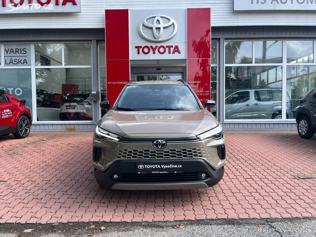 Toyota Corolla Cross MC25 1.8L HEV CVT 4x2 Style | Sauto.cz