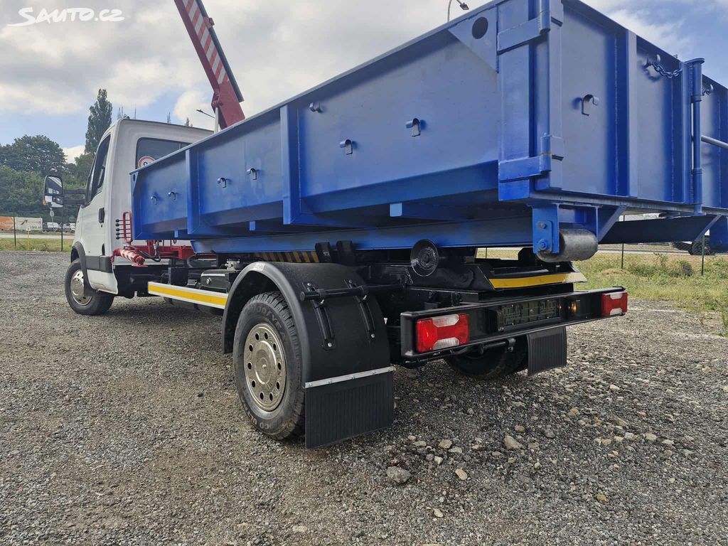 Iveco Daily kontejner + hydraulická ruka | Sauto.cz