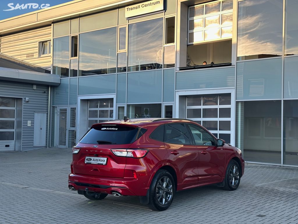 Ford Kuga ST-LineX 2023 1,5 BA ČR Záruka | Sauto.cz