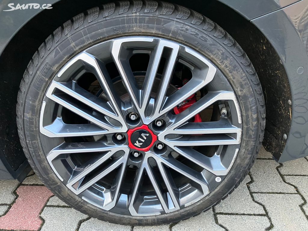 Kia ProCeed 1,6 T GDI 150 kW servisováno | Sauto.cz