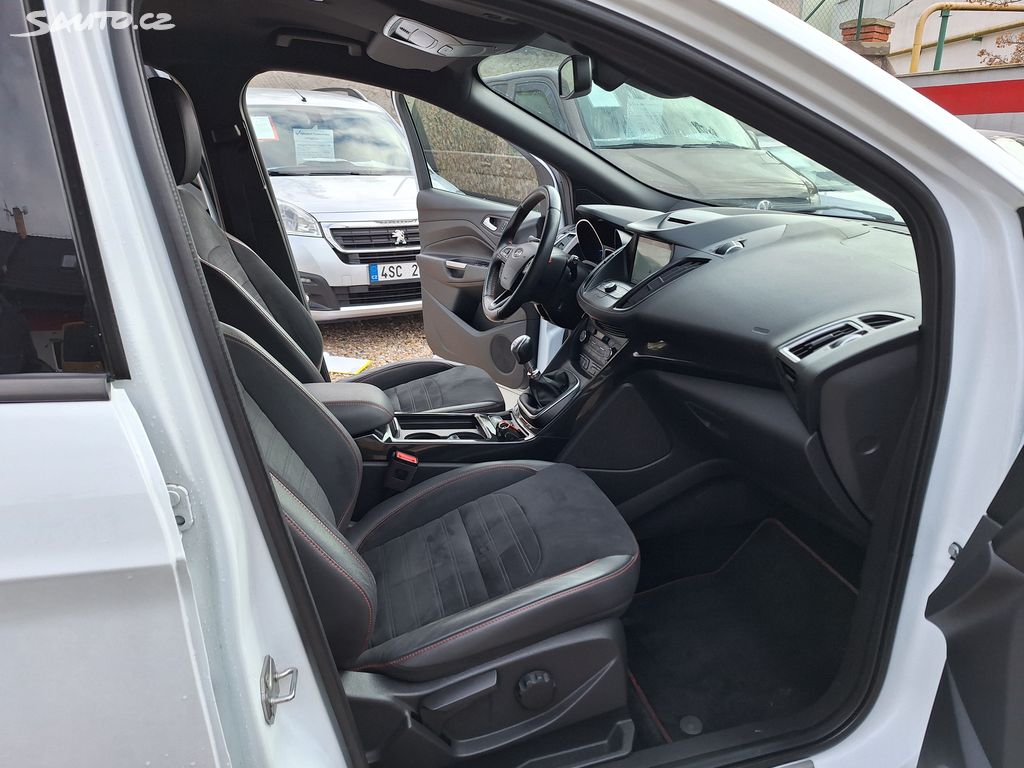 Ford Kuga 2.0D 110KW ST-Line,Tažné,S.Kni | Sauto.cz