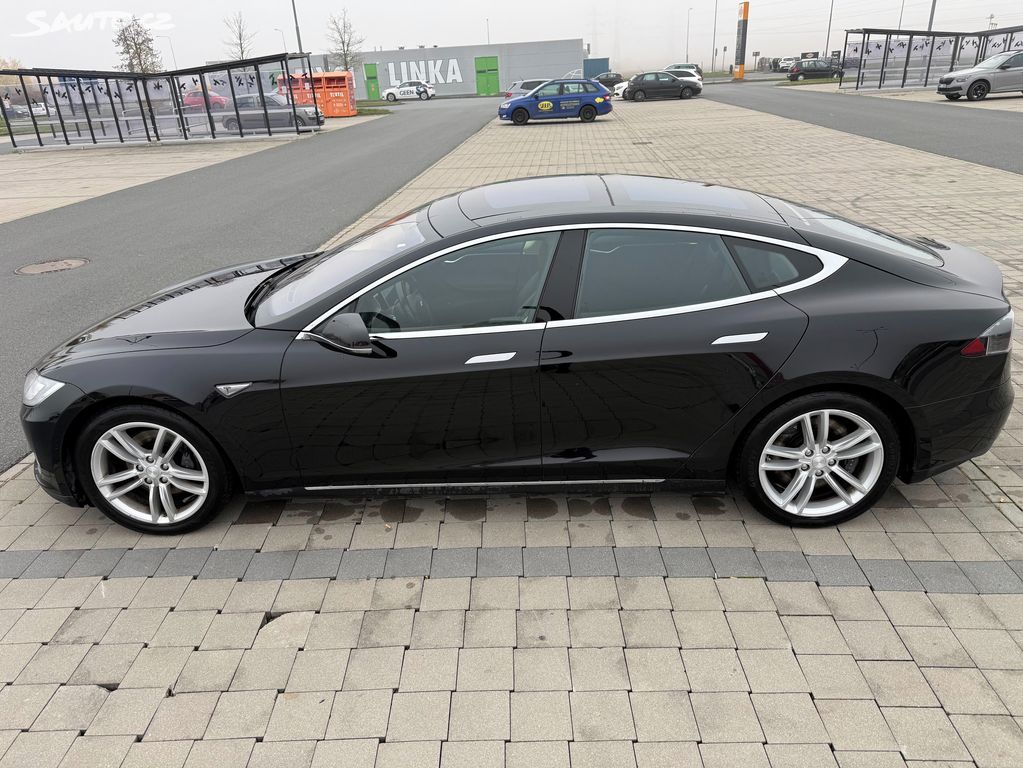Tesla Model S S85, DPH, NABÍJENÍ ZDARMA | Sauto.cz