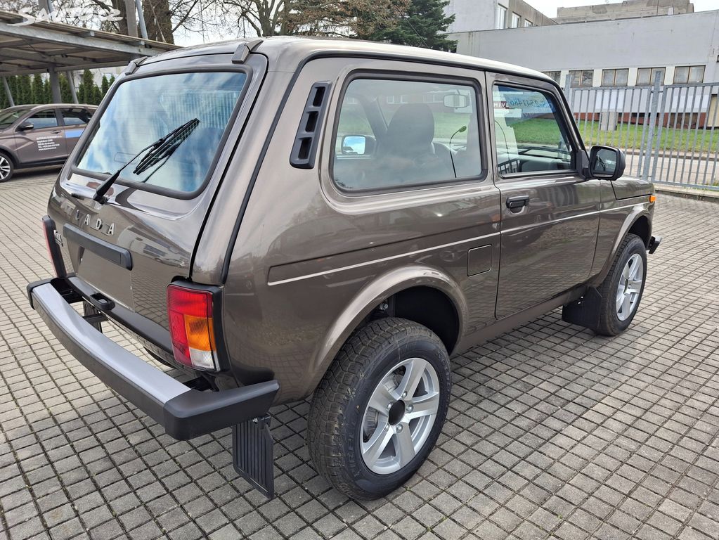 Lada Niva Niva 4x4 Legend LUX | Sauto.cz