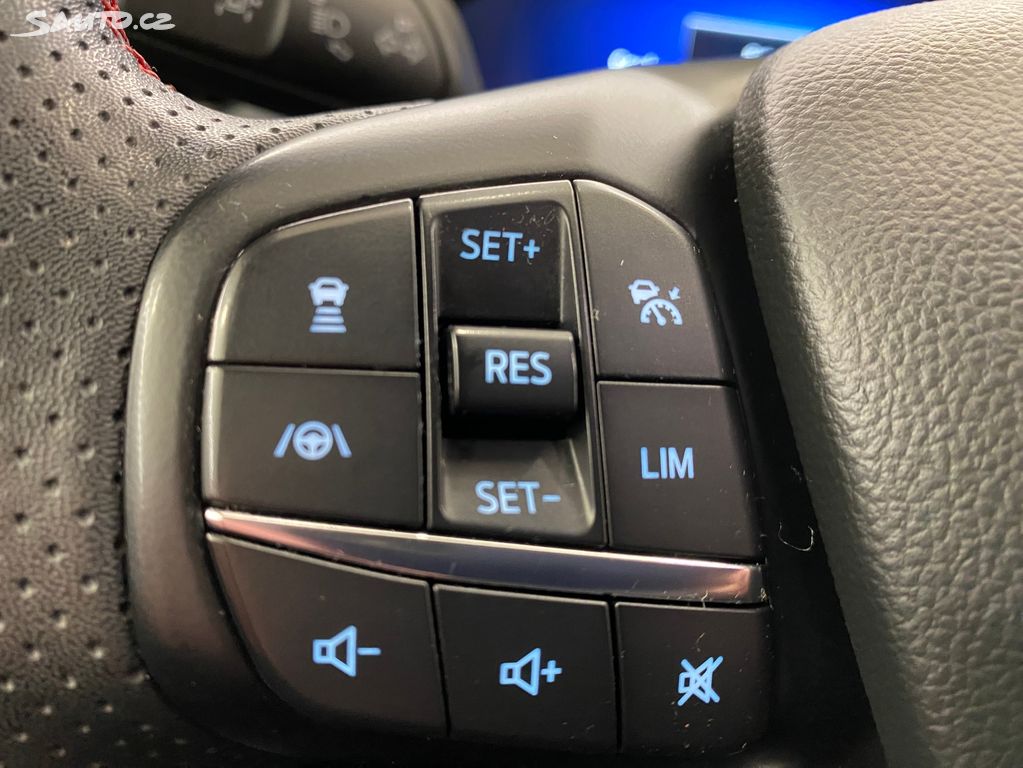 Ford Kuga 2.5 Duratec HEV AWD ST Line | Sauto.cz